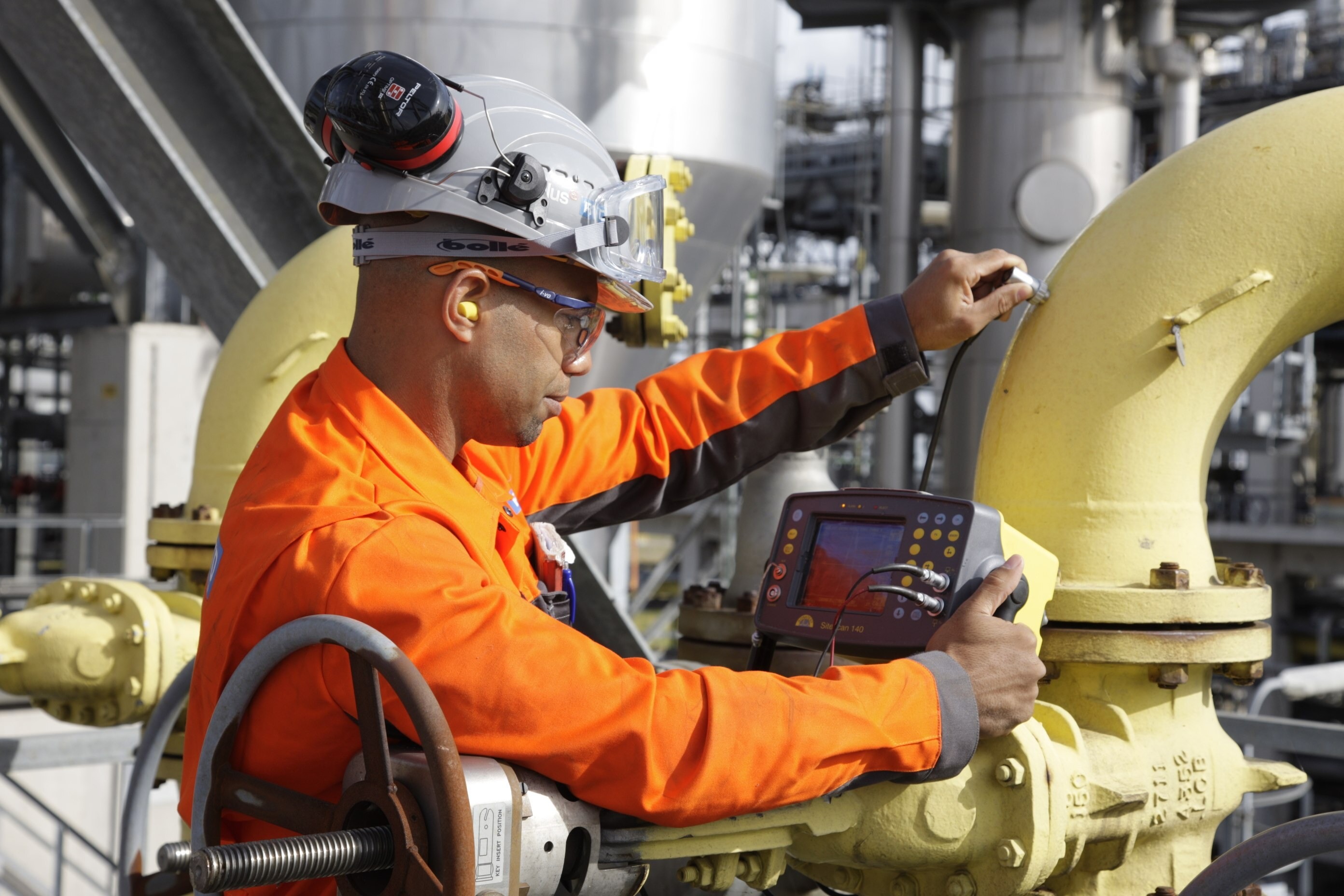 Applus+ fortalece la gestión ambiental industrial con monitoreo ...