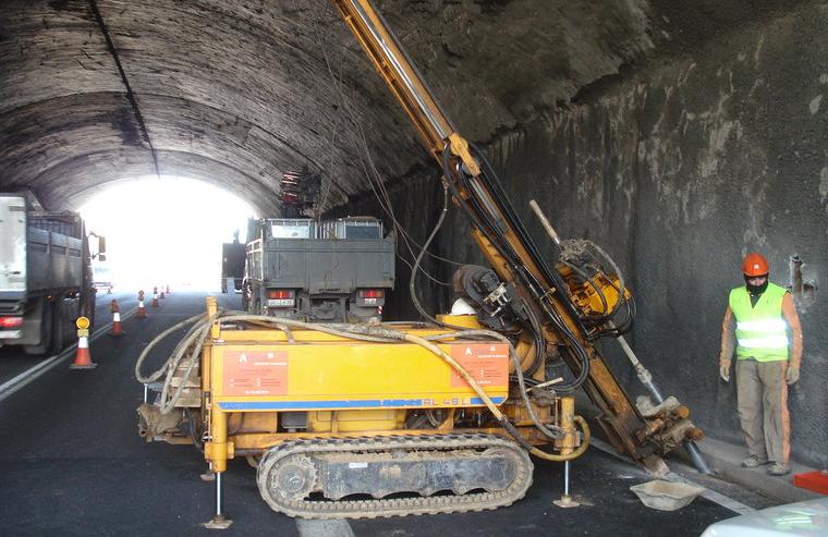 Geotechnical Instrumentation | Geotechnical Monitoring | Applus+ in ...