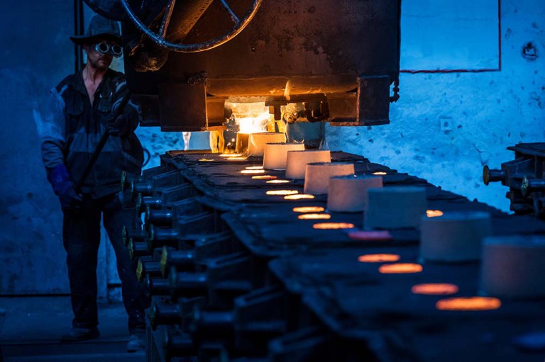 Non-destructive material verification uncovers hidden manufacturing ...